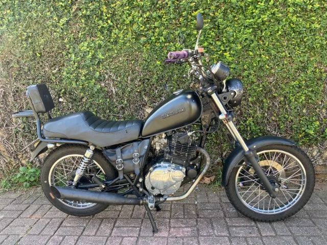 Dúvida: O Sissy bar da intruder 250 cabe na intruder 125 ou precisaria ...