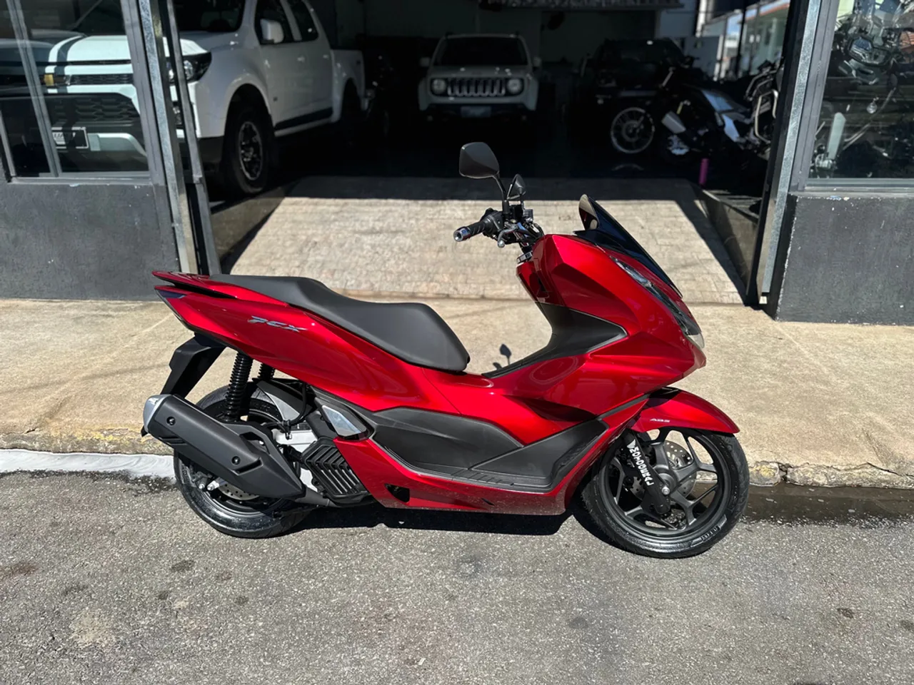 Motos HONDA PCX 2025 no Brasil