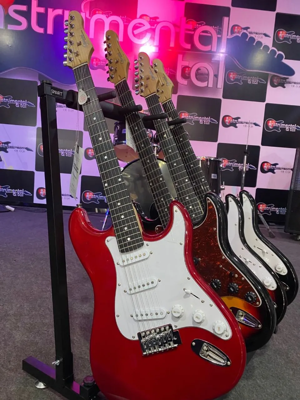 "guitarras personalizadas" no Brasil