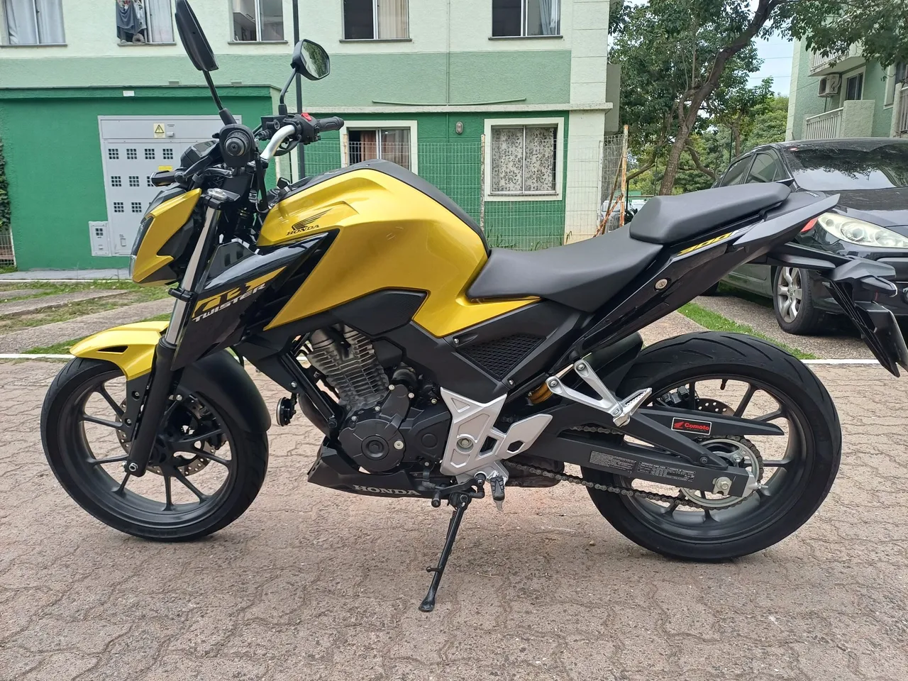 Motos HONDA CB 300F TWISTER FLEX no Brasil