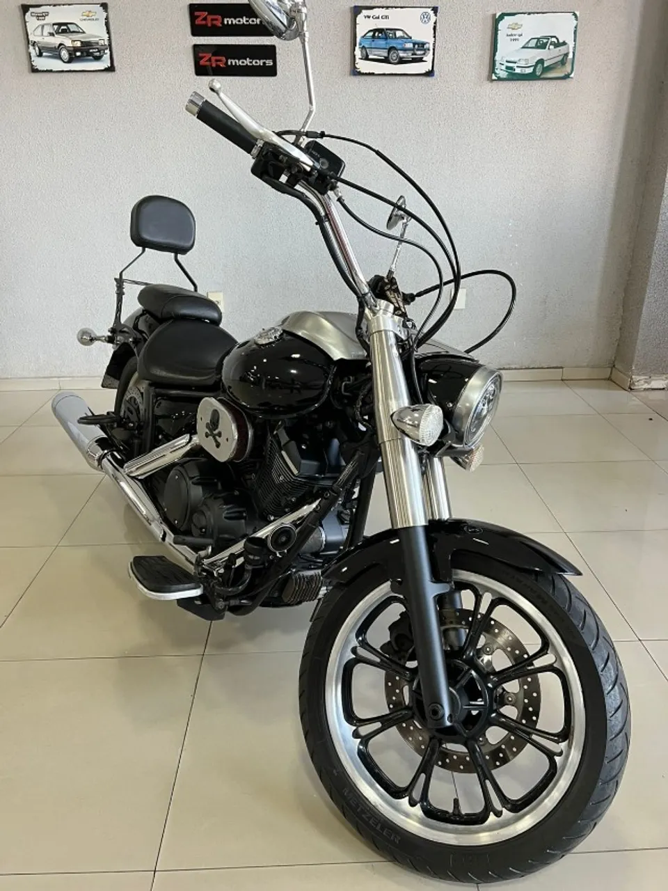 Motos YAMAHA XVS 950 MIDNIGHT STAR no Brasil