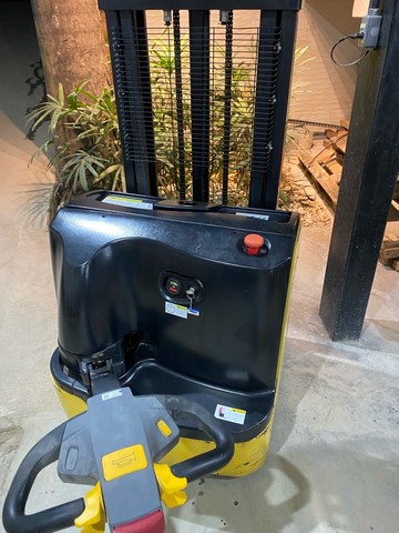 Empilhadeira eletrica patolada | +140 anúncios na OLX Brasil