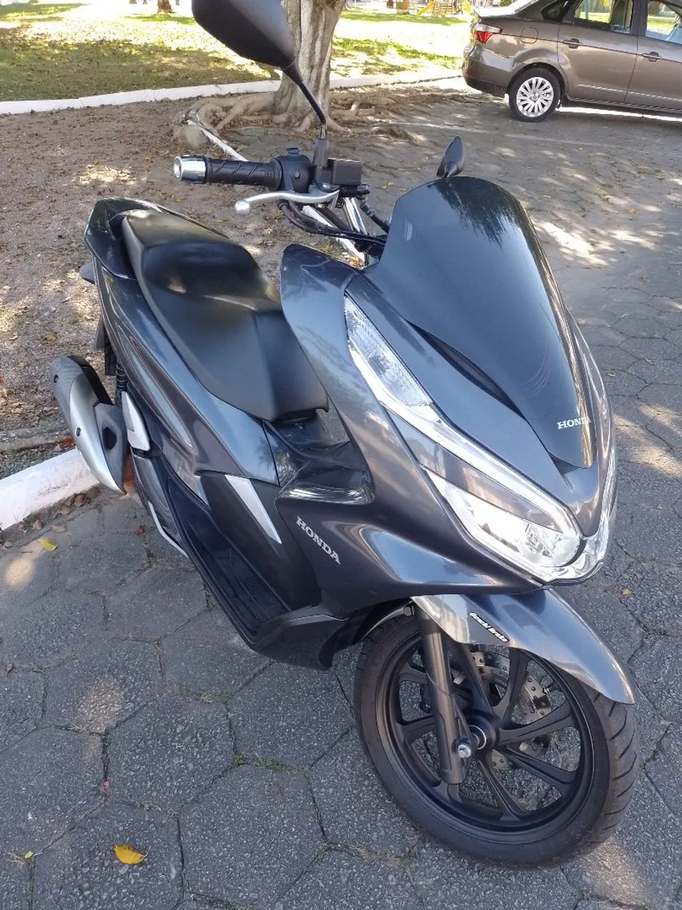 Motos HONDA PCX no Brasil