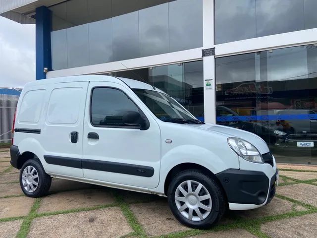 RENAULT KANGOO Usados e Novos