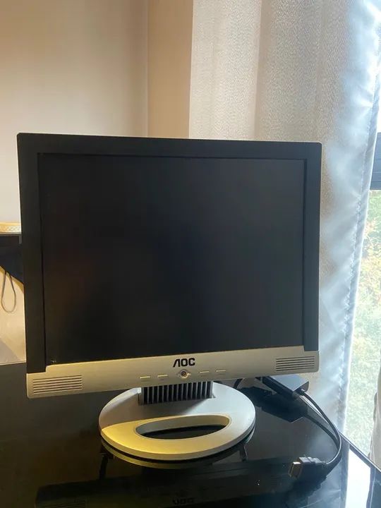 "monitor aoc 15 polegadas" no Brasil