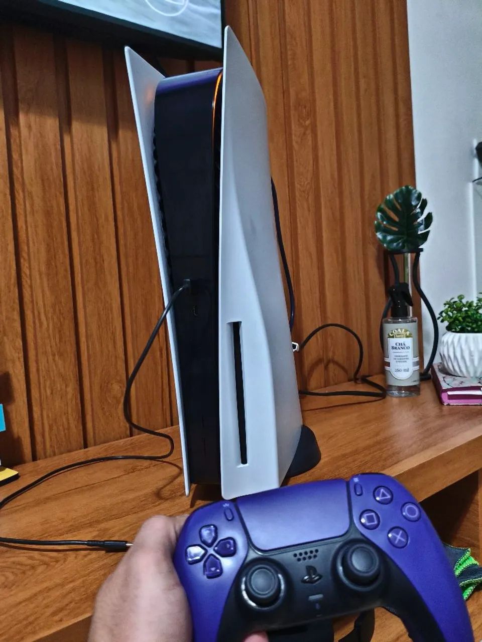 Playstation 5 Com Leitor (PS5 8k 120hz) Com Todos os Cabos e a Base - Consoles de Vídeo Game ...