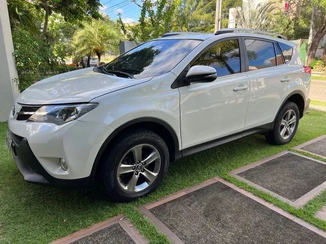 TOYOTA RAV4 2015 Usados e Novos