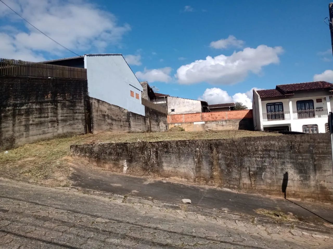 TERRENO PRONTO PARA CONSTRUIR NO FLORESTA - Terrenos, sítios e fazendas ...