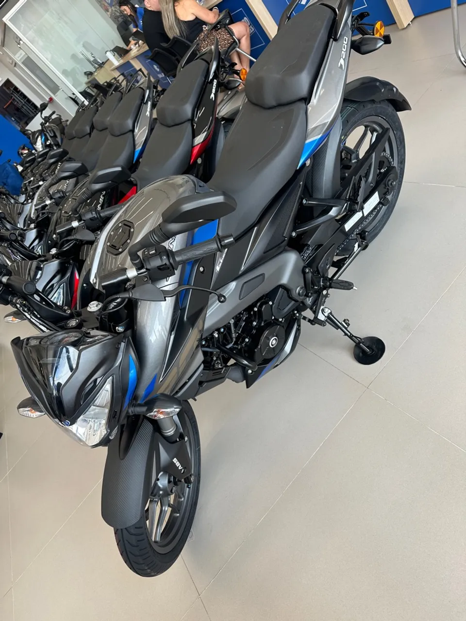 Motos BAJAJ DOMINAR no Brasil