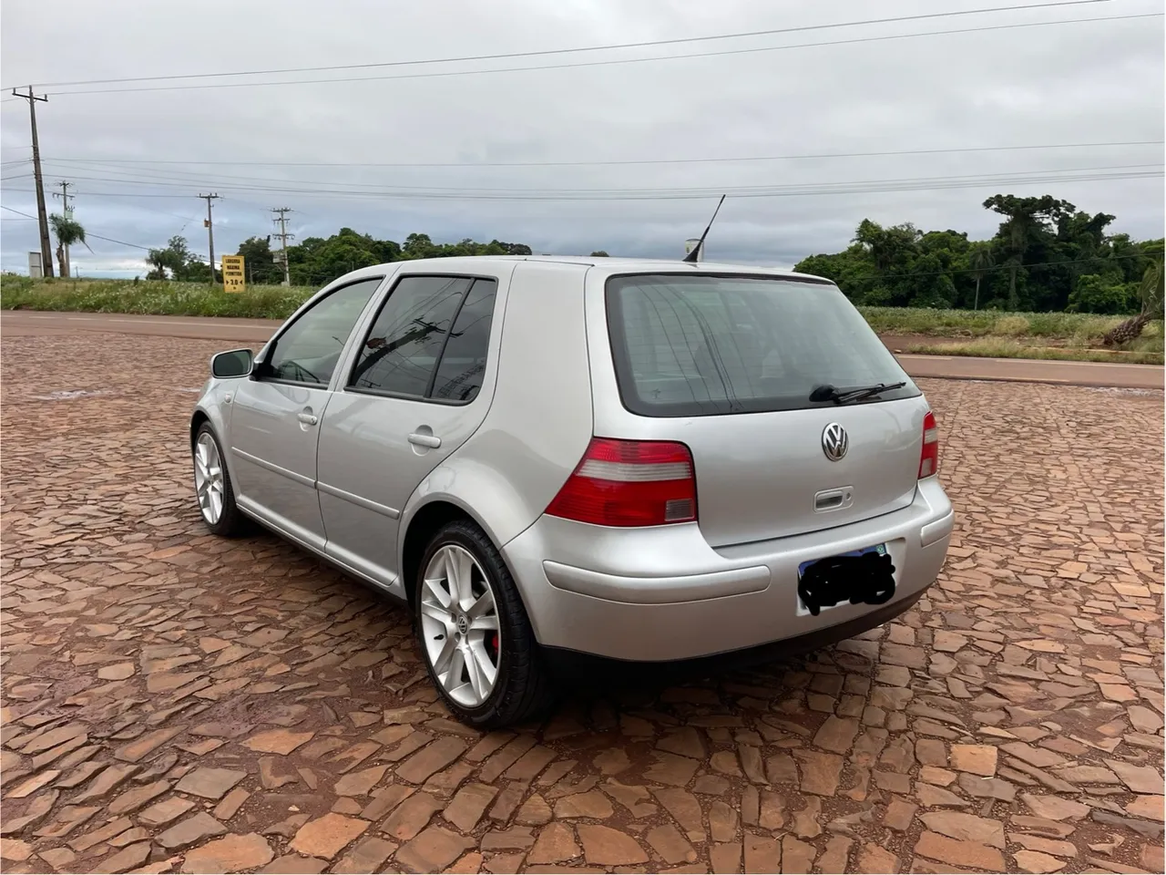 VOLKSWAGEN GOLF 2004 Usados e Novos