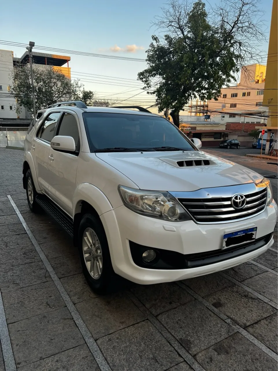 TOYOTA HILUX 2014 Usados e Novos