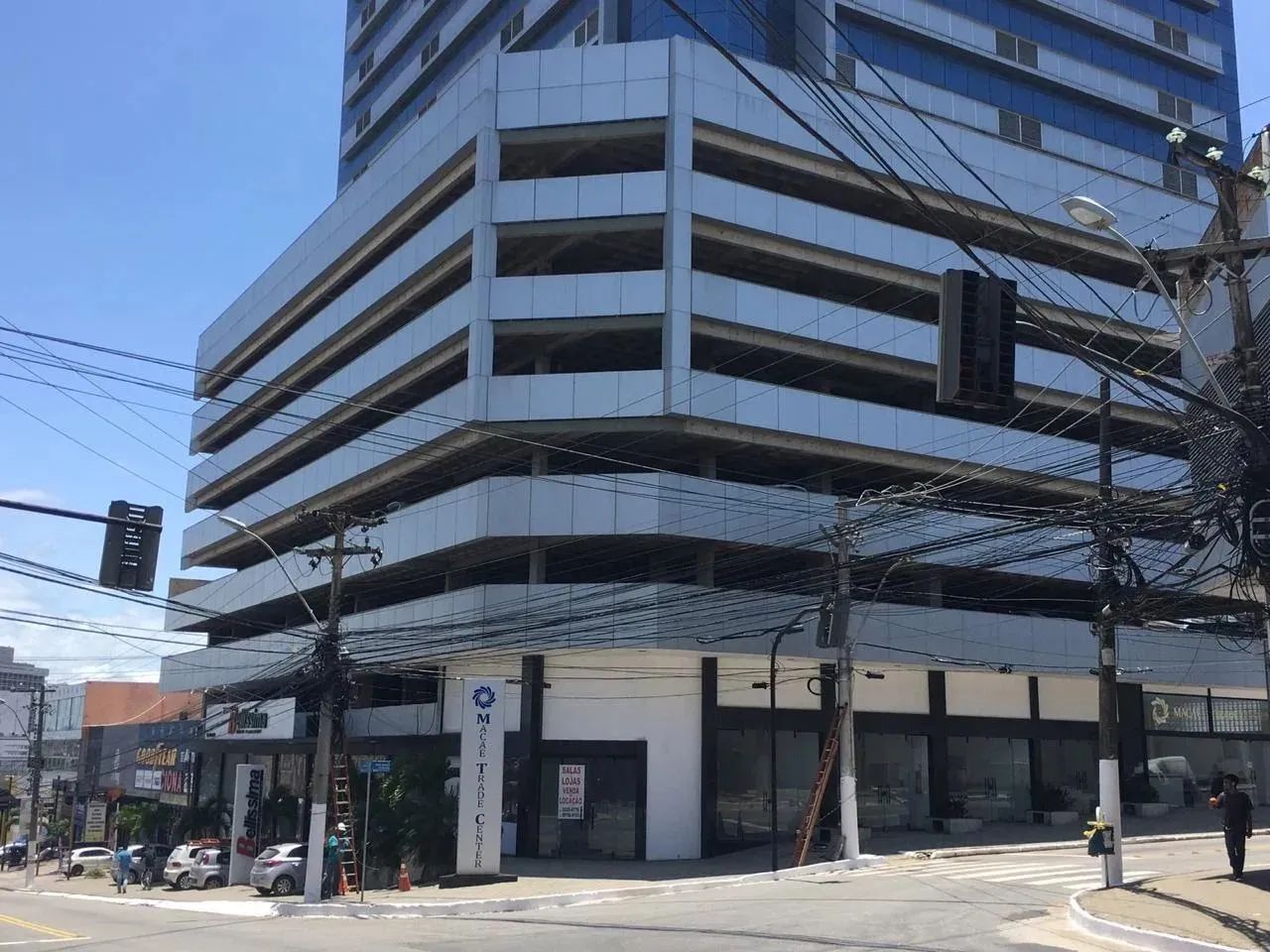 Andar Corporativo para Locação em Imbetiba, Macaé 19 Banheiros ...