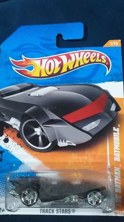 Hot Wheels Batman Batmobile Track Stars 1/15 - Hobbies e coleções ...