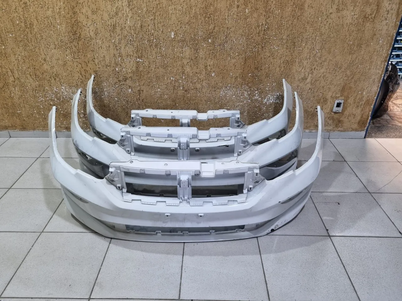 "parachoques de carros" no Brasil