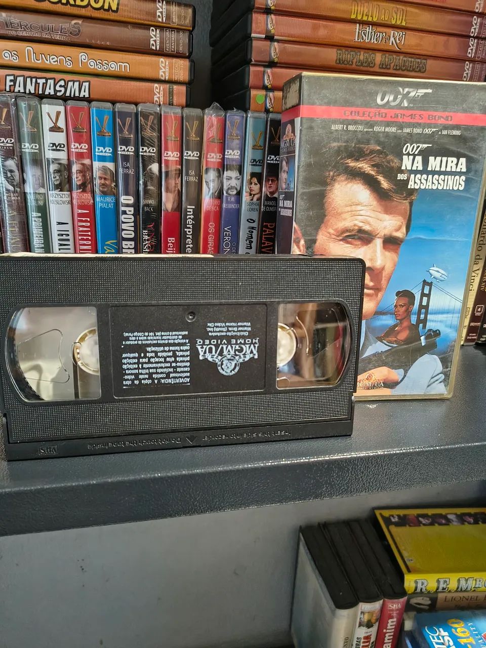 Fita VHS 007 - Na Mira dos Assassinos - DVD, Blu-Ray e Vídeo Cassete ...
