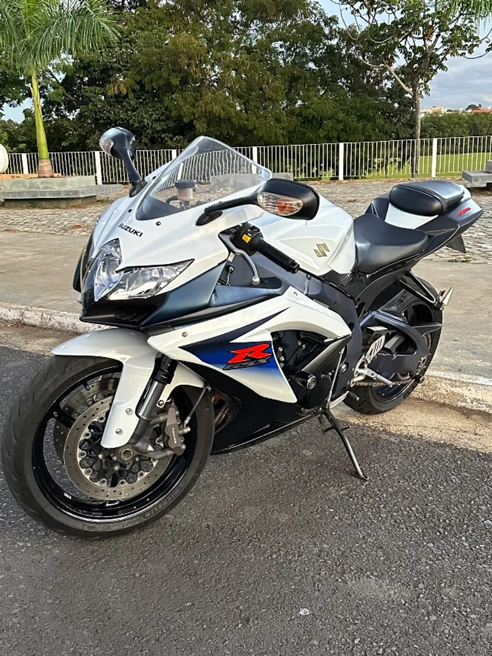 Motos SUZUKI GSX-R 2012 em Goiás