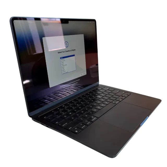 MacBook Air M2 (2022) 13.6 MacBook Air M2 (2022) 13.6
