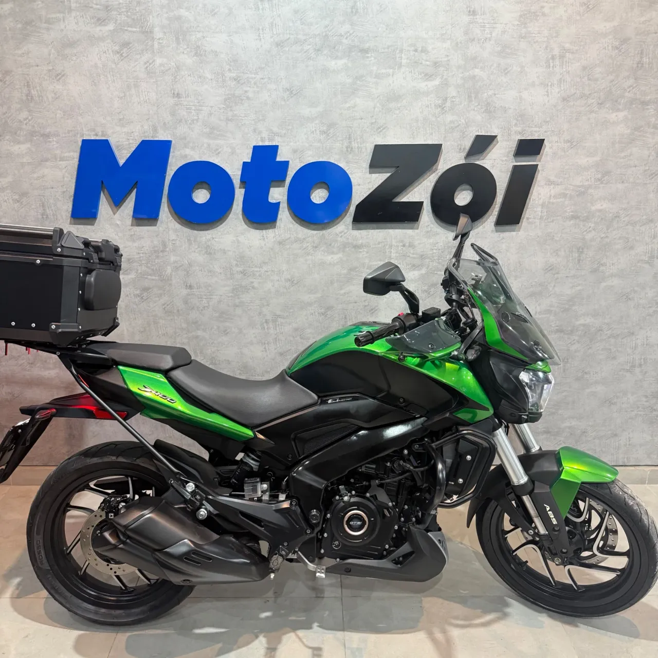 Motos BAJAJ DOMINAR no Brasil
