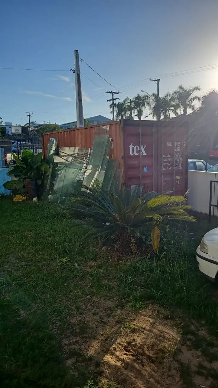 "container 20 pes" no Brasil