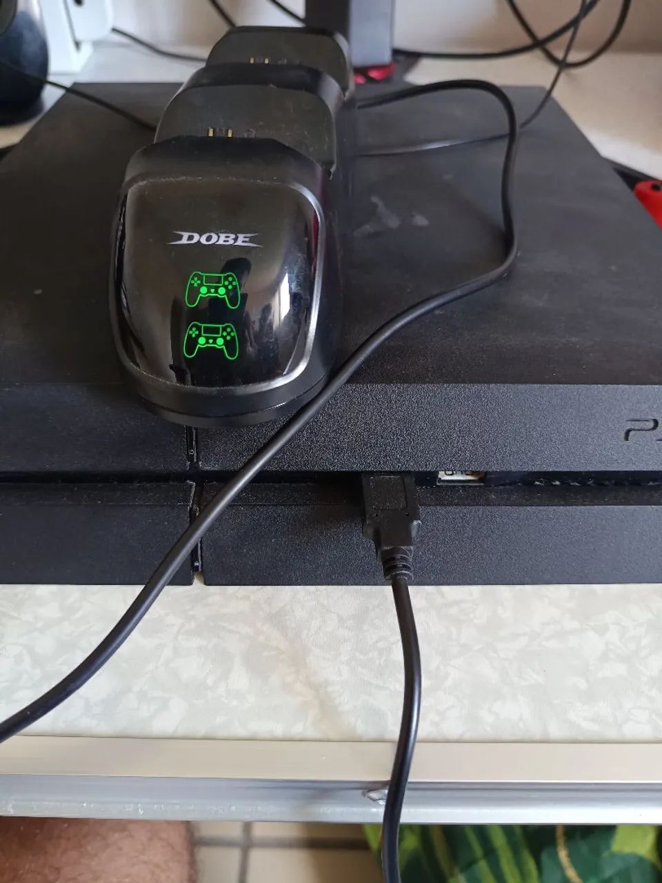 PS4 Fat + 4 controles + carregador - Consoles de Vídeo Game - Boa ...