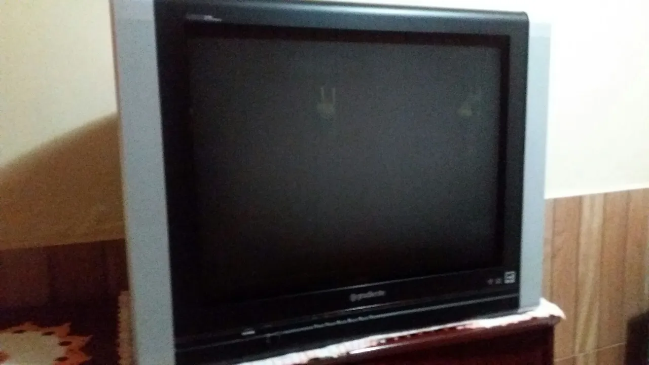 "tv lcd 13 polegadas" - TVs no Brasil