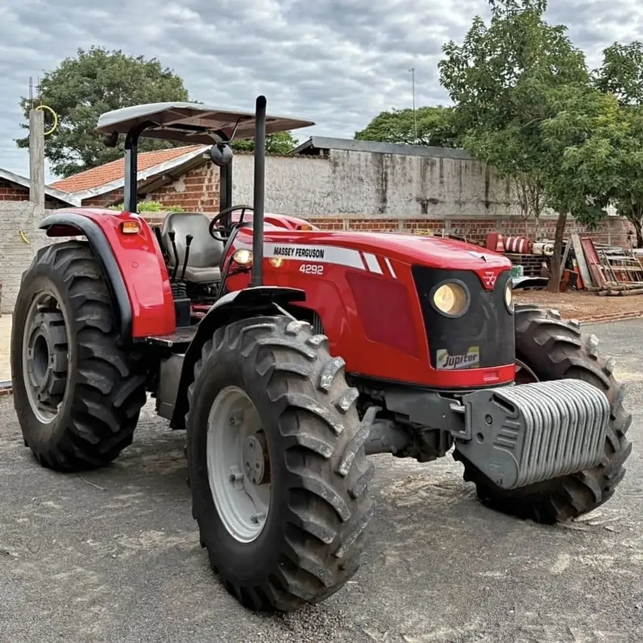 "massey ferguson 4292" - Tratores e máquinas agrícolas no Brasil