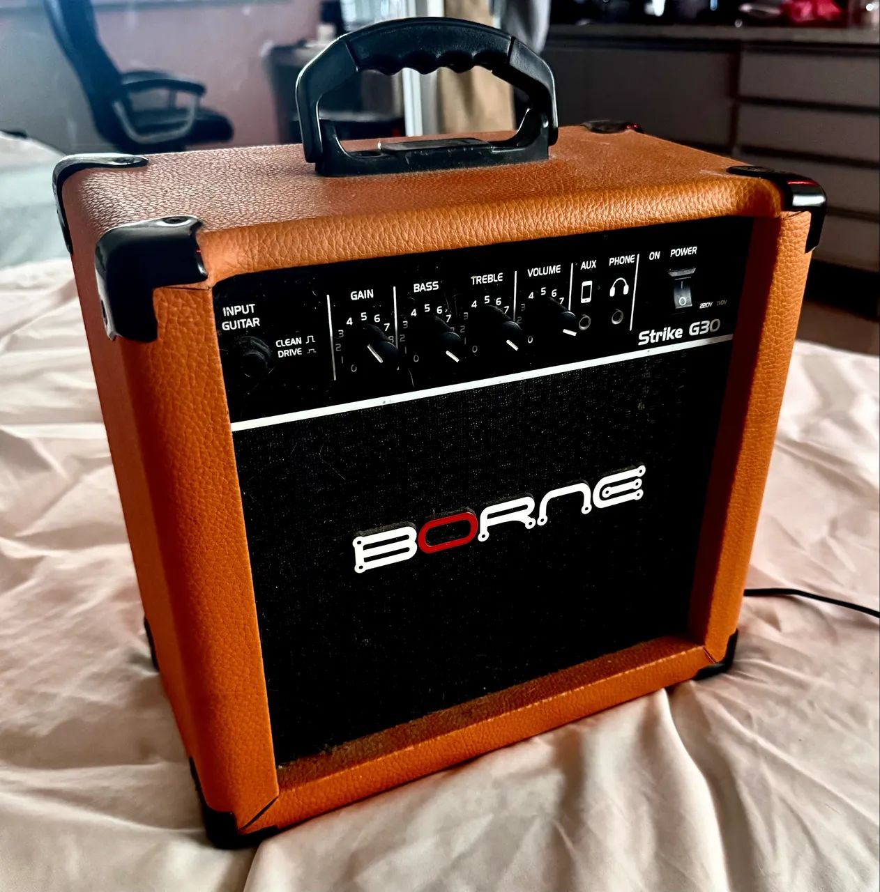 Amplificador Cubo Borne Strike G30 Guitarra - Instrumentos musicais ...