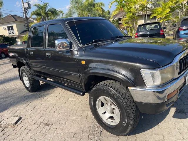 TOYOTA HILUX 2004 Usados e Novos