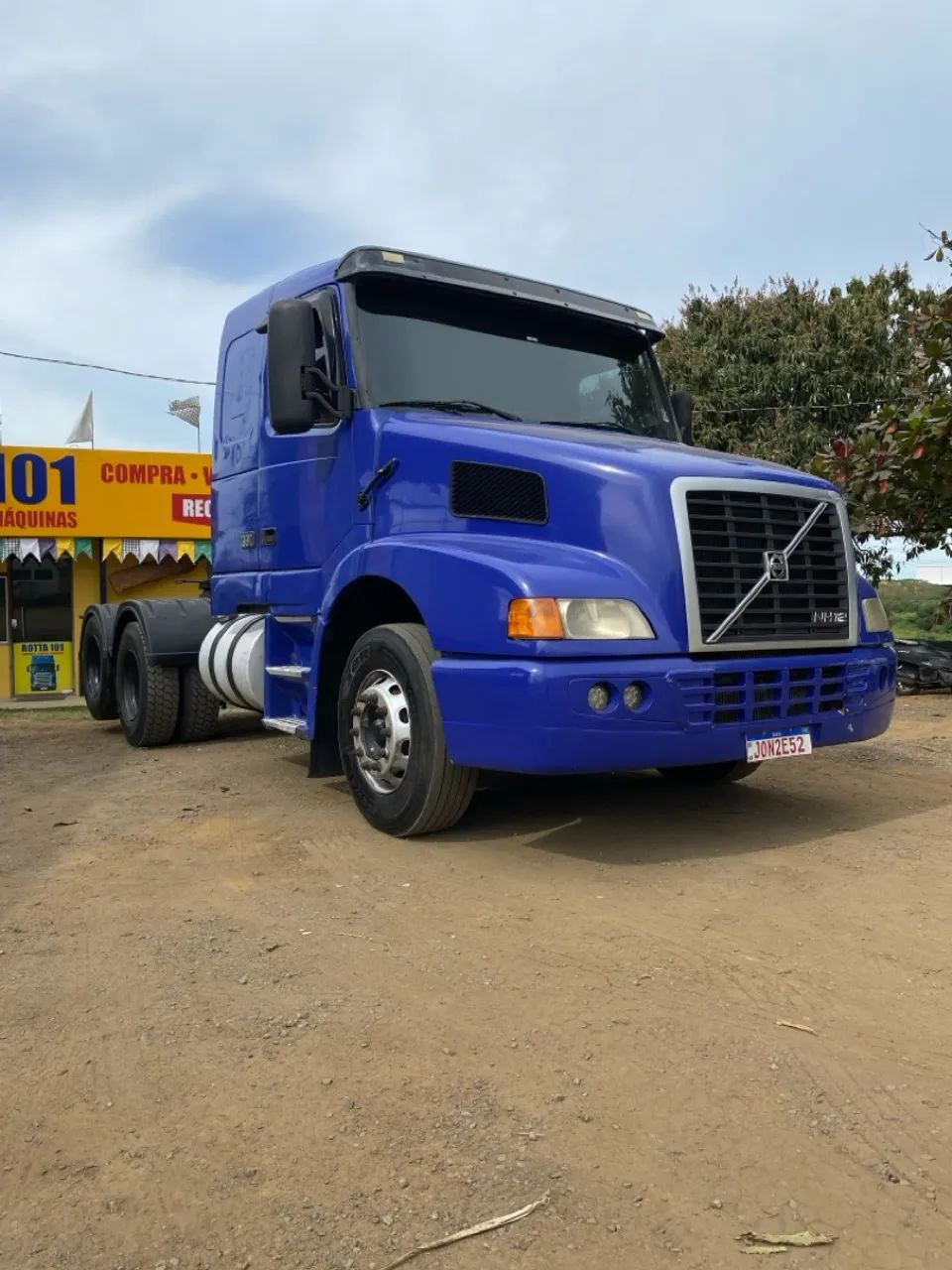Volvo NH 12 380 4x2 - ano 2002 - Caminhões - Planalto de Carapina ...
