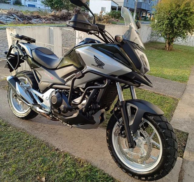 "moto estradeira" no Brasil