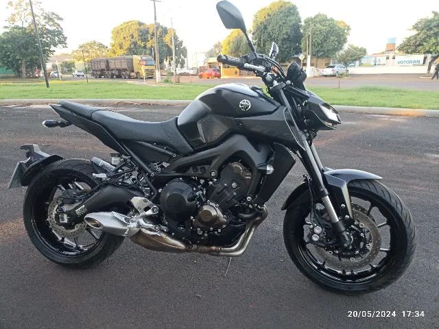 Motos YAMAHA MT-09 no Brasil
