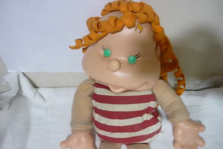 "boneca garrafinha" no Brasil
