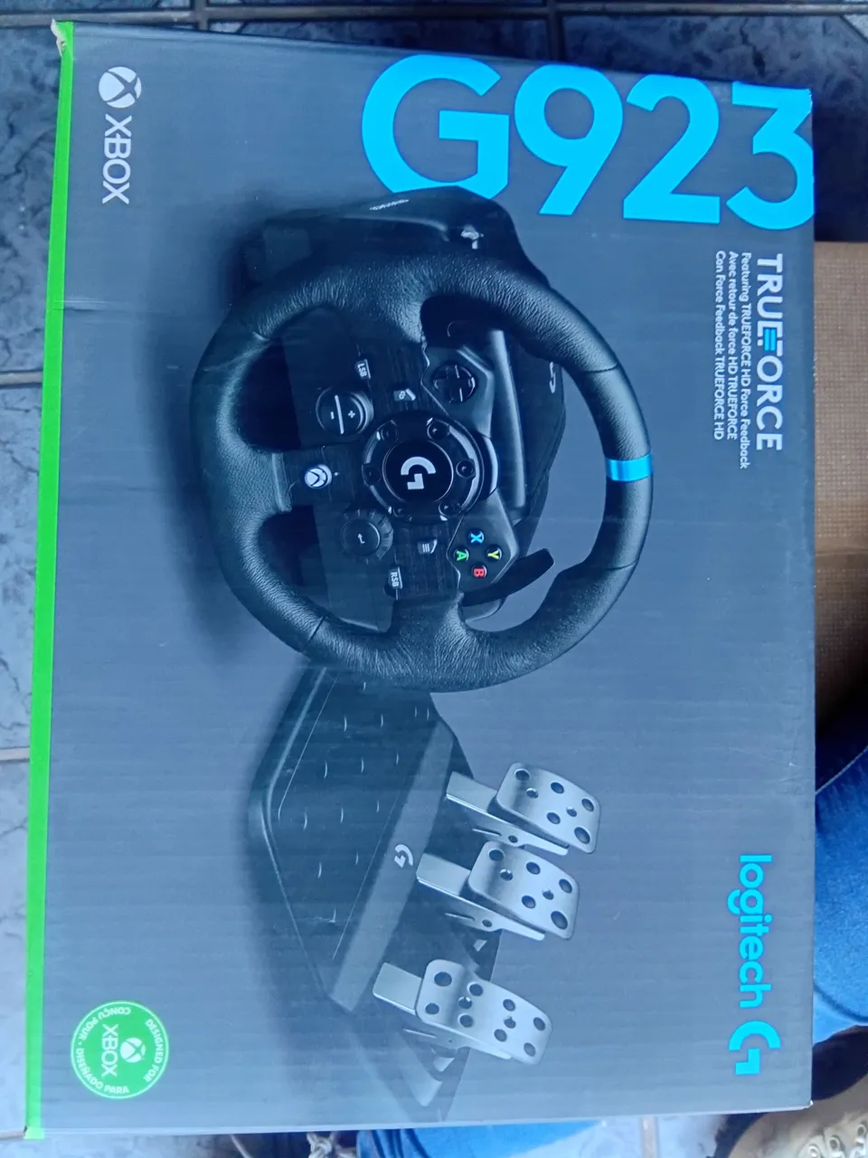 "volantes logitech" no Brasil