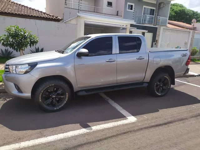 TOYOTA HILUX a diesel 2018 Usados e Novos no PR
