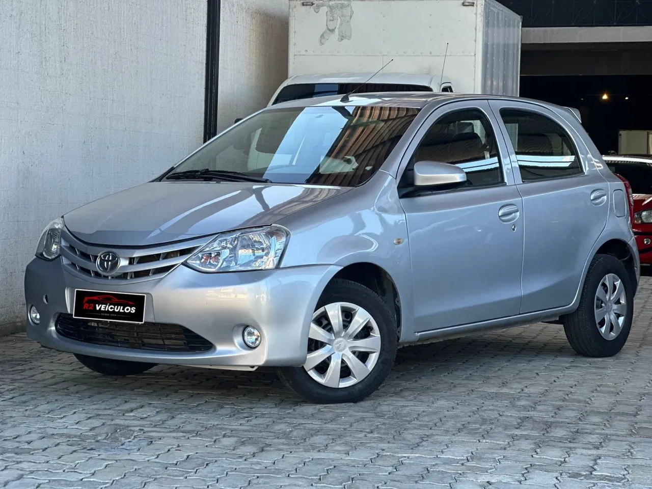TOYOTA ETIOS 2015 Usados e Novos