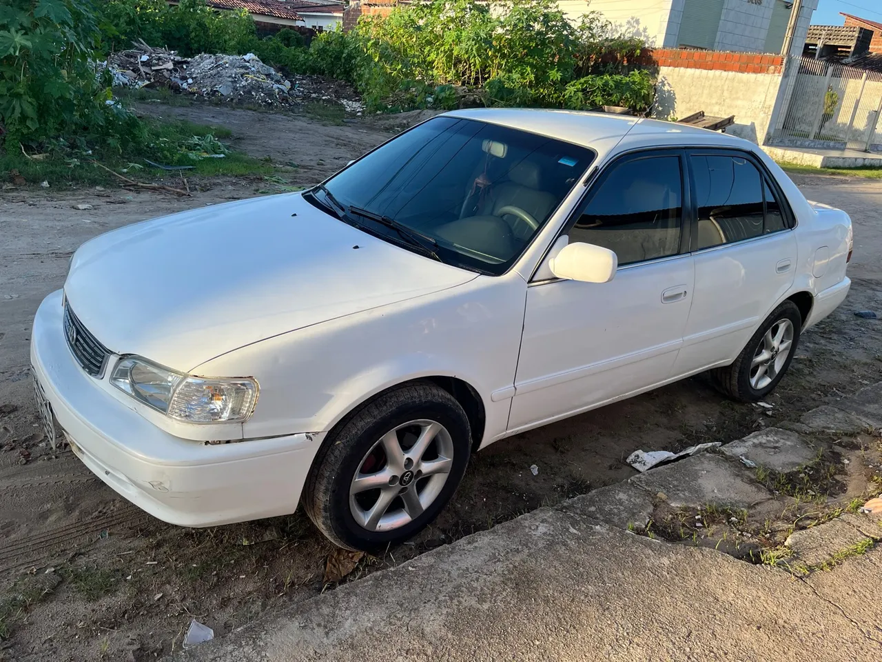 TOYOTA COROLLA 2000 Usados e Novos