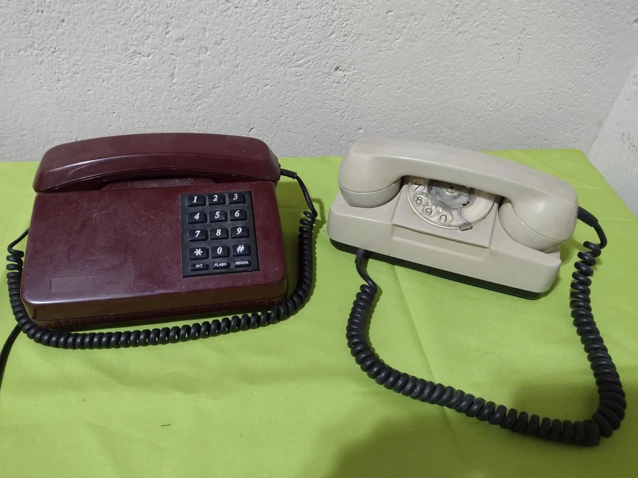 "telefones celulares antigos" no Brasil