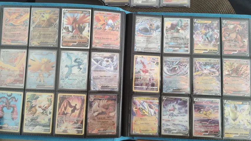 Coleção de Cartas Pokemon Phantasmal Flames e muito mais - Incluindo ...