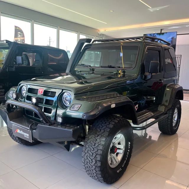 TROLLER T-4 2010 Usados e Novos