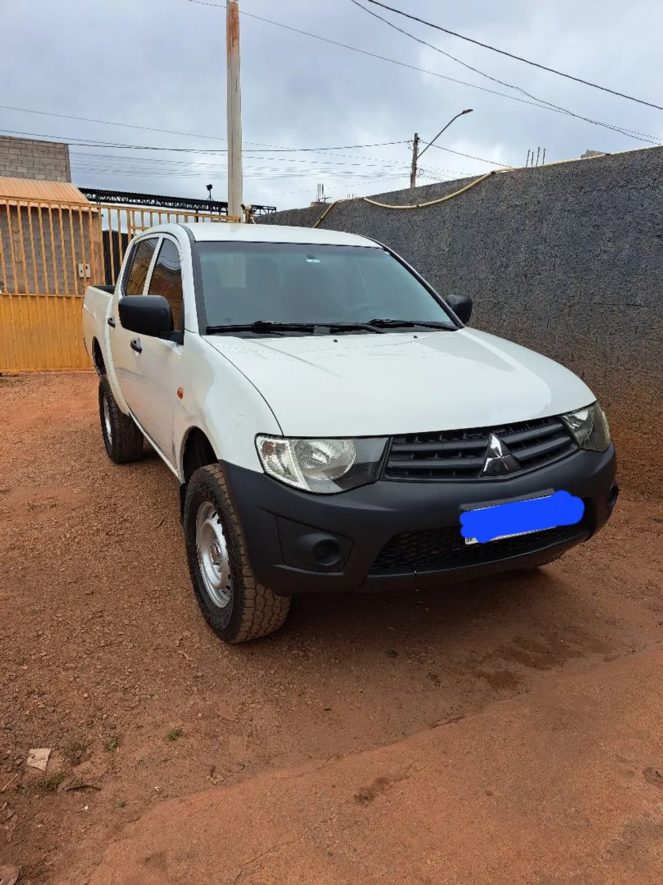 MITSUBISHI L200 TRITON GL 3.2 CD TB INT. DIES. MEC. Usados e Novos