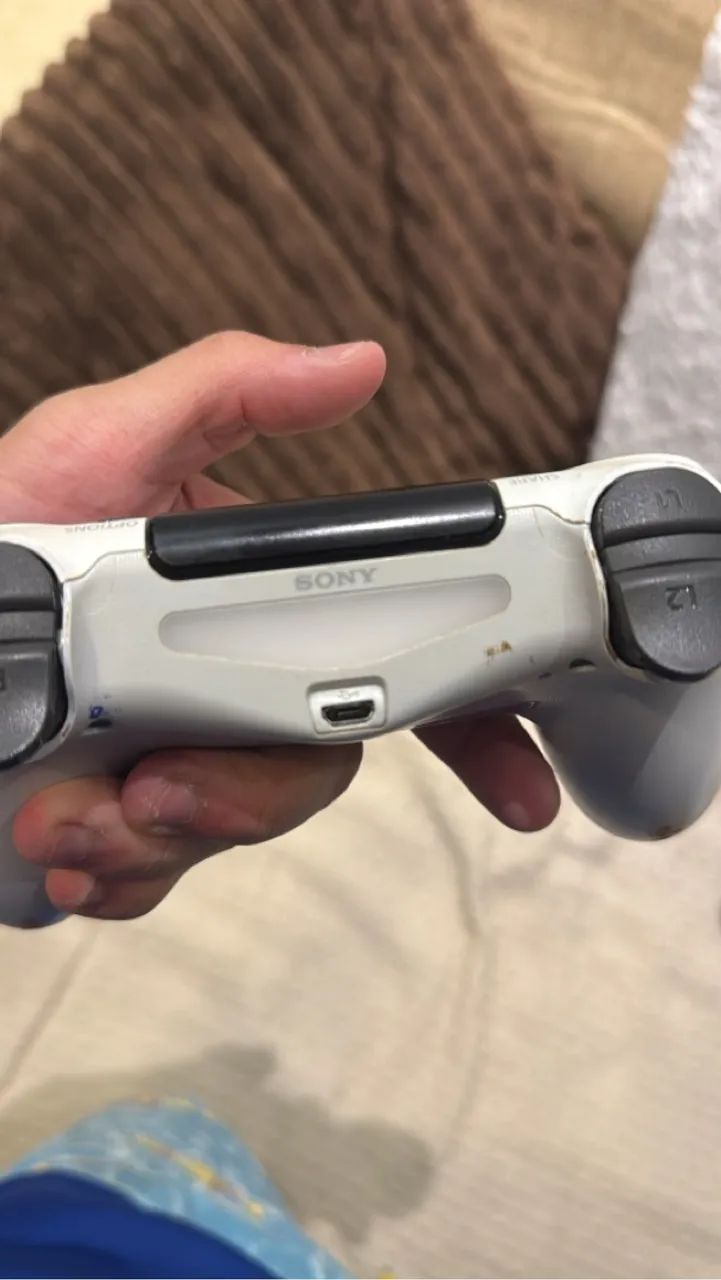 Vendo console ps4 e 2 controles ! - Consoles de Vídeo Game - Setor ...