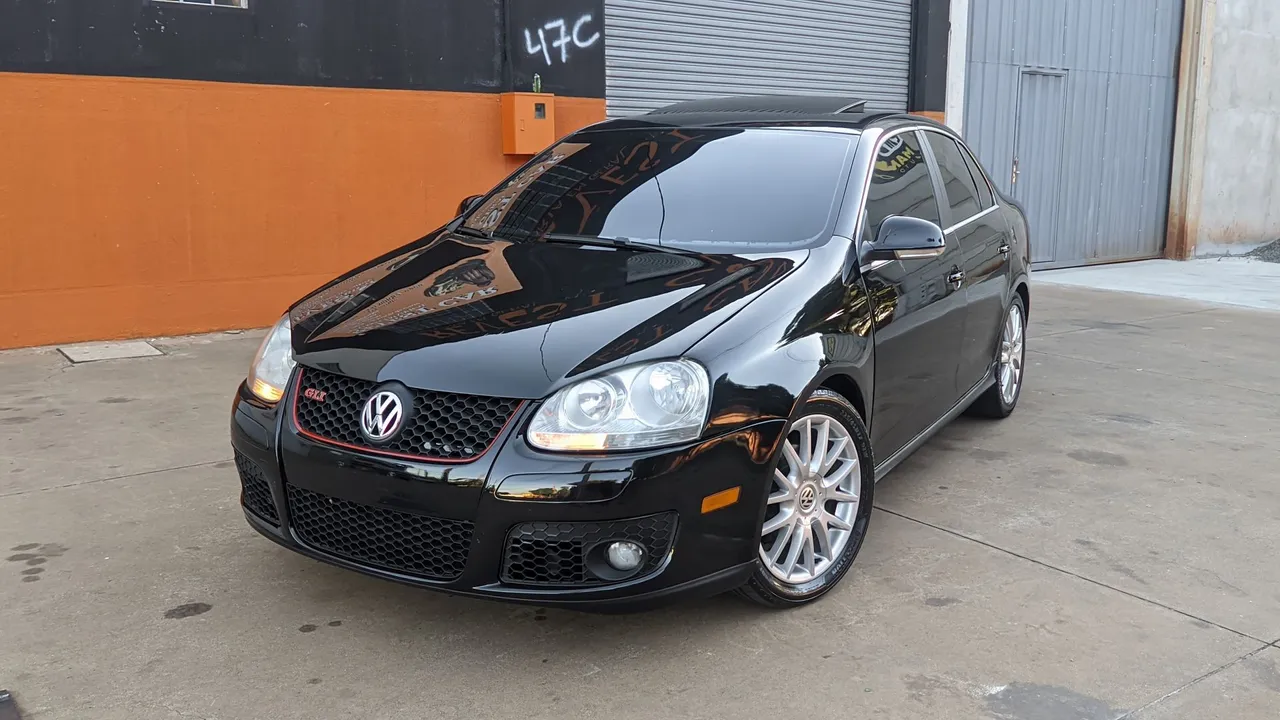 VOLKSWAGEN JETTA 2007 Usados e Novos