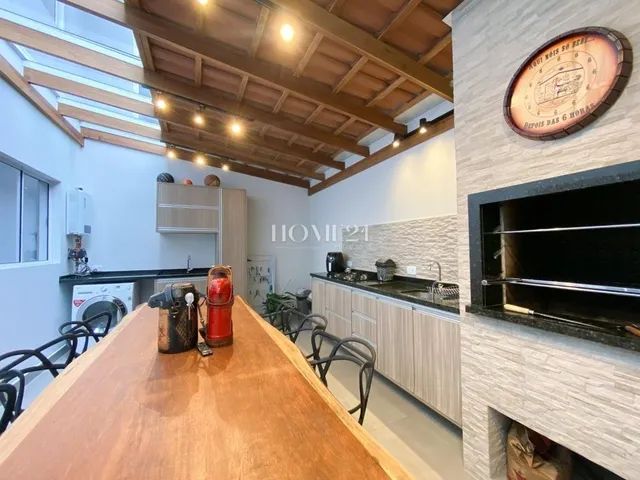 "sobrados no sitio cercado" no Brasil