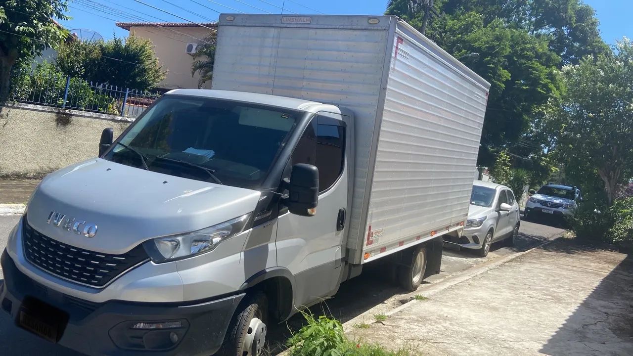 Caminhão Iveco 55170 Baú - Ótimo estado! - Caminhões - Jardim Brasília ...