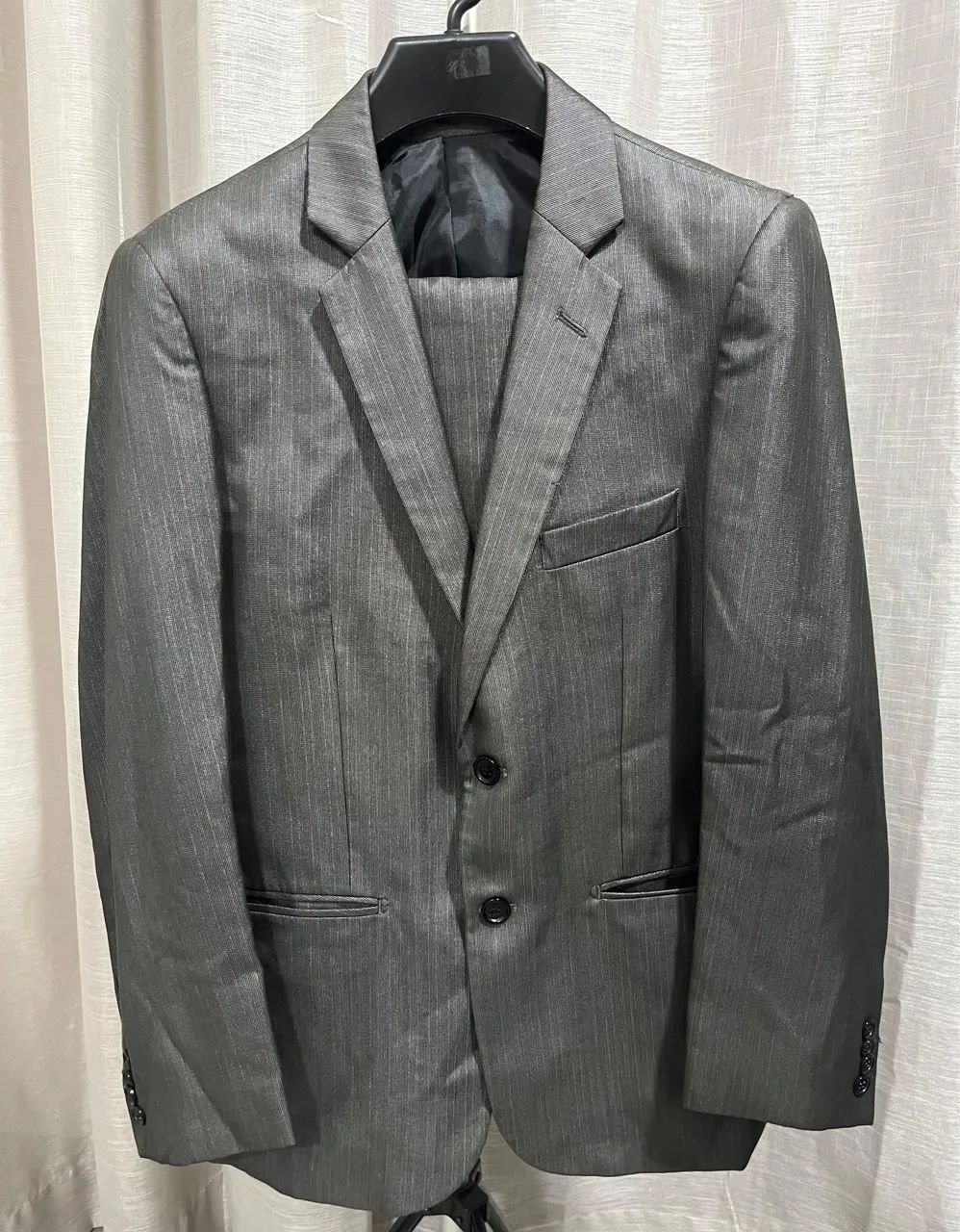 Terno Cinza brilhoso - Angelo Vertti - Roupas - Residencial Cylleneo ...