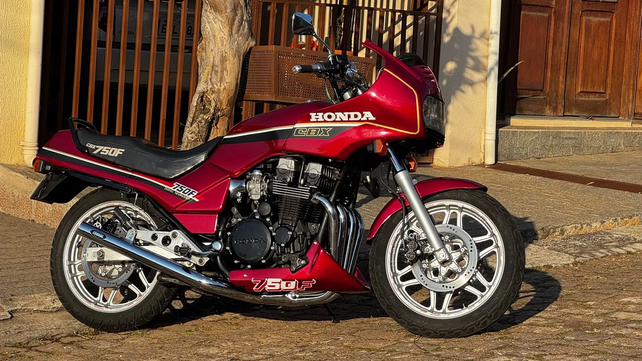 "moto 7 galo" no Brasil