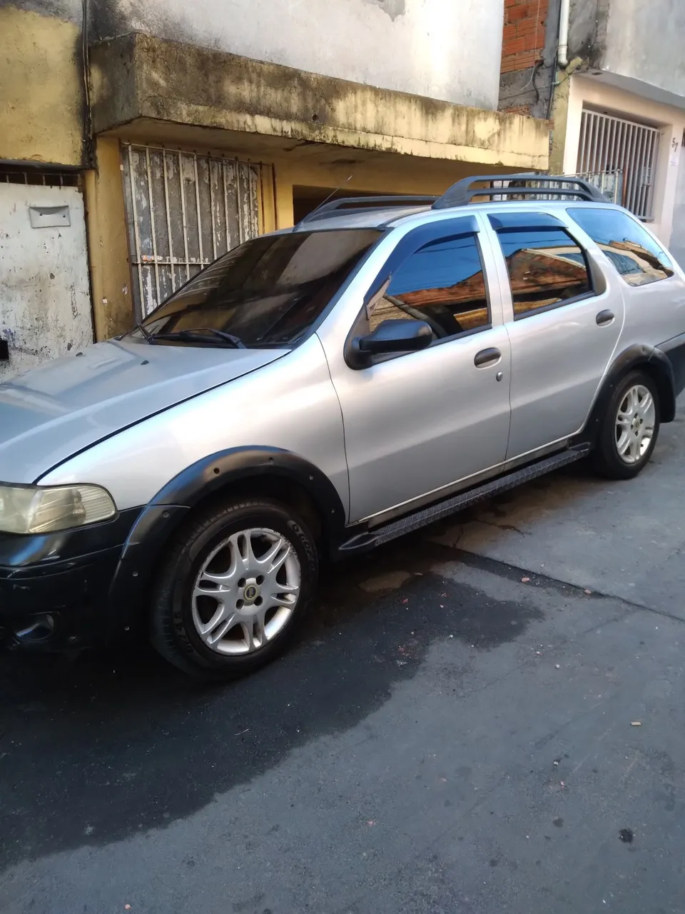 Fiat Palio WEEKEND ADVENTURE 1.8 8V 103CV 4P Usados e Novos