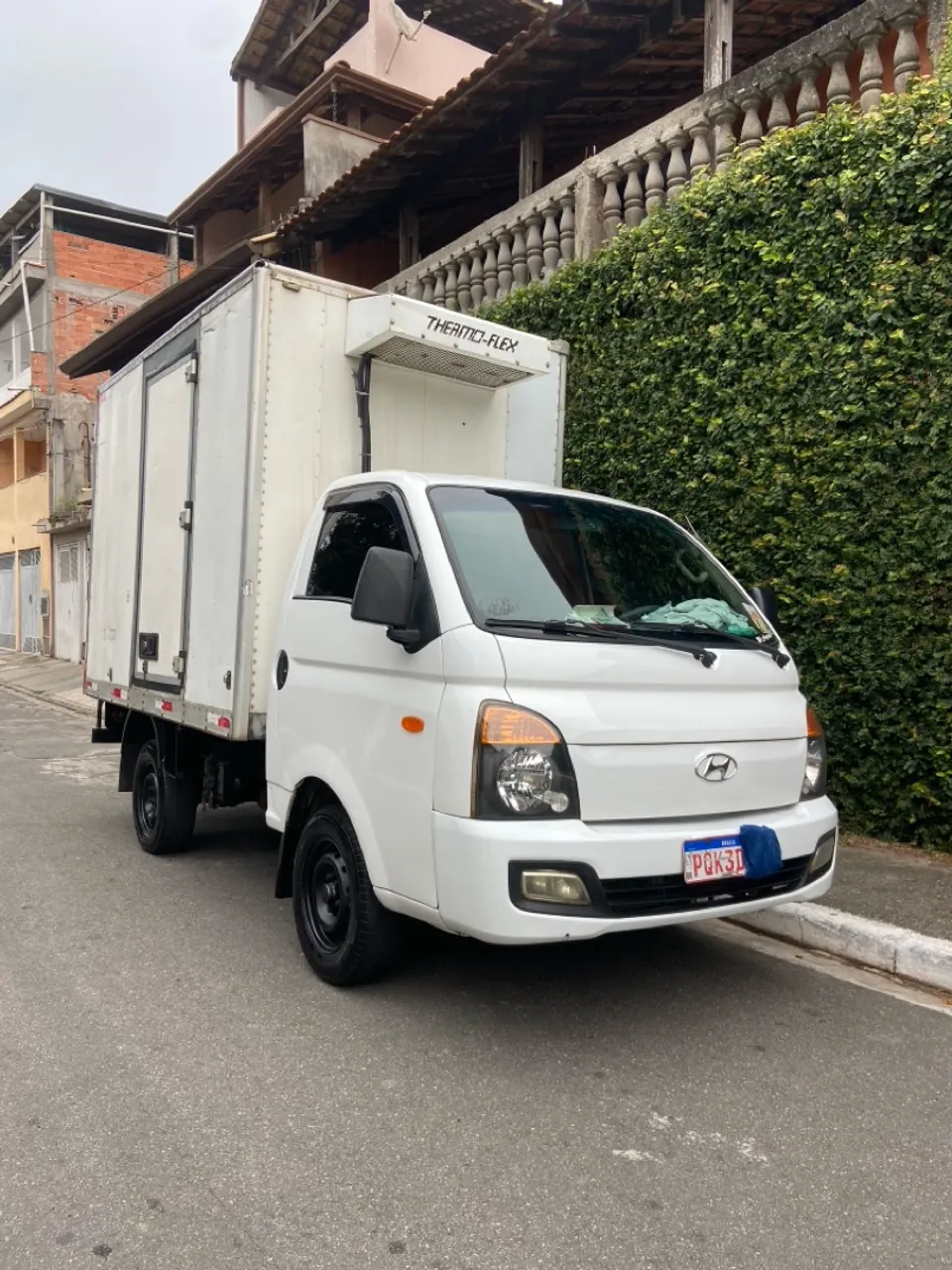 "carro bau pequeno" no Brasil