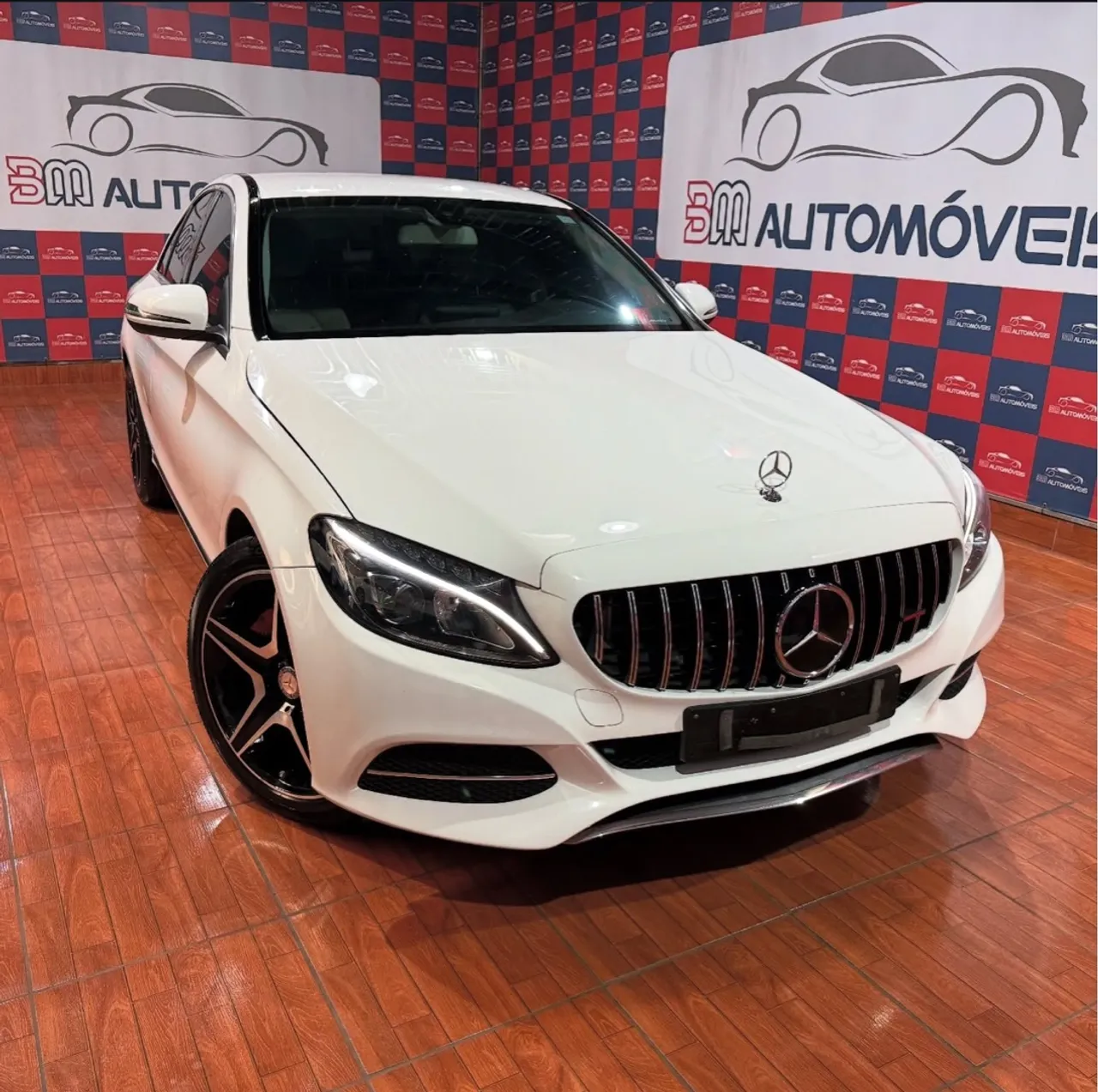 MERCEDES-BENZ C-180 2016 Usados e Novos