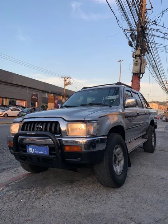 TOYOTA HILUX 2003 Usados e Novos